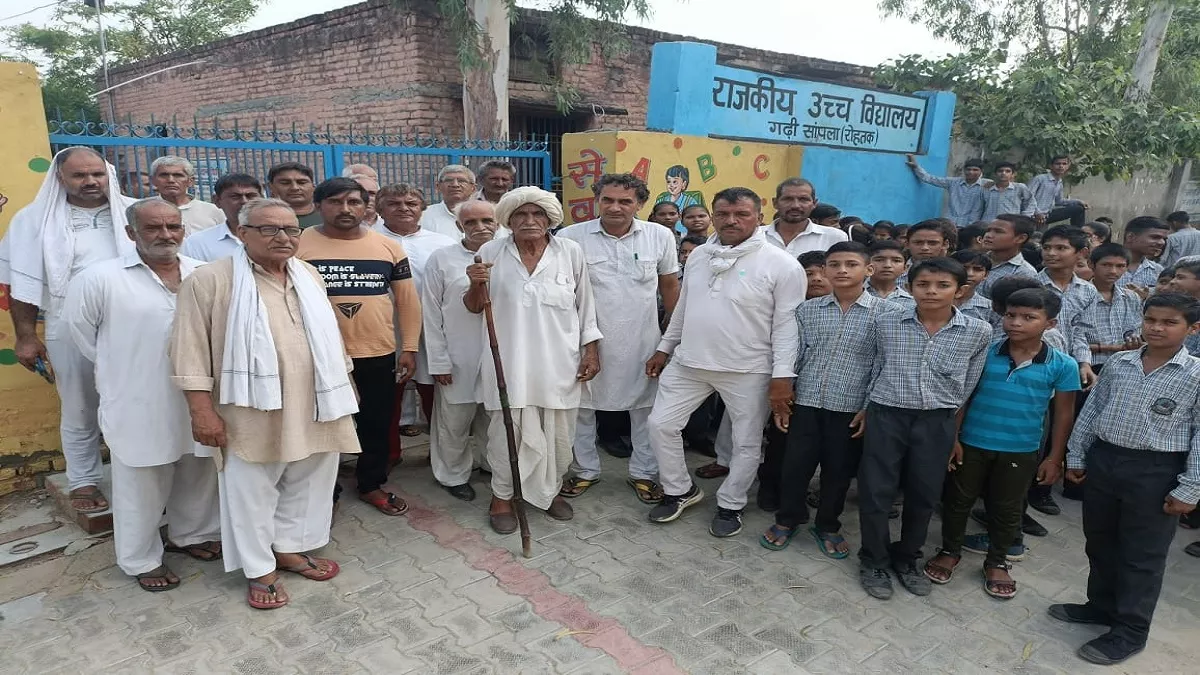 हरियाणा में रेशलाइजेशन और ट्रांसफर ड्राइव का विरोध, कई जगहों पर सरकारी ...