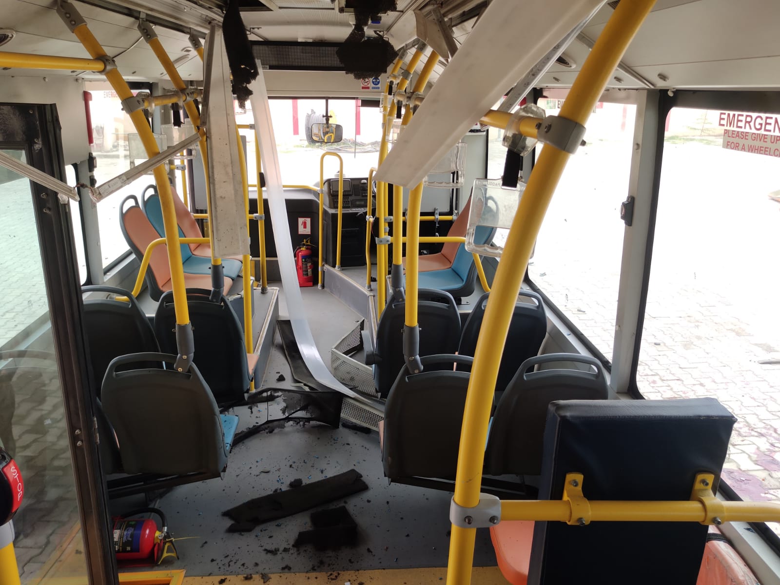 Bareilly Electric Bus Blast : इलेक्‍ट्र‍िक बस की सर्विस के समय AC का ...