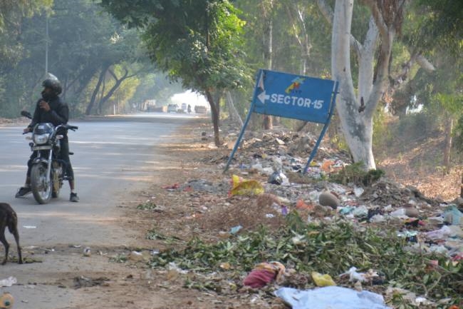 अब एक दिन छोड़कर उठेगा सेक्टर और कॉलोनियों से कचरा - Garbage will rise ...