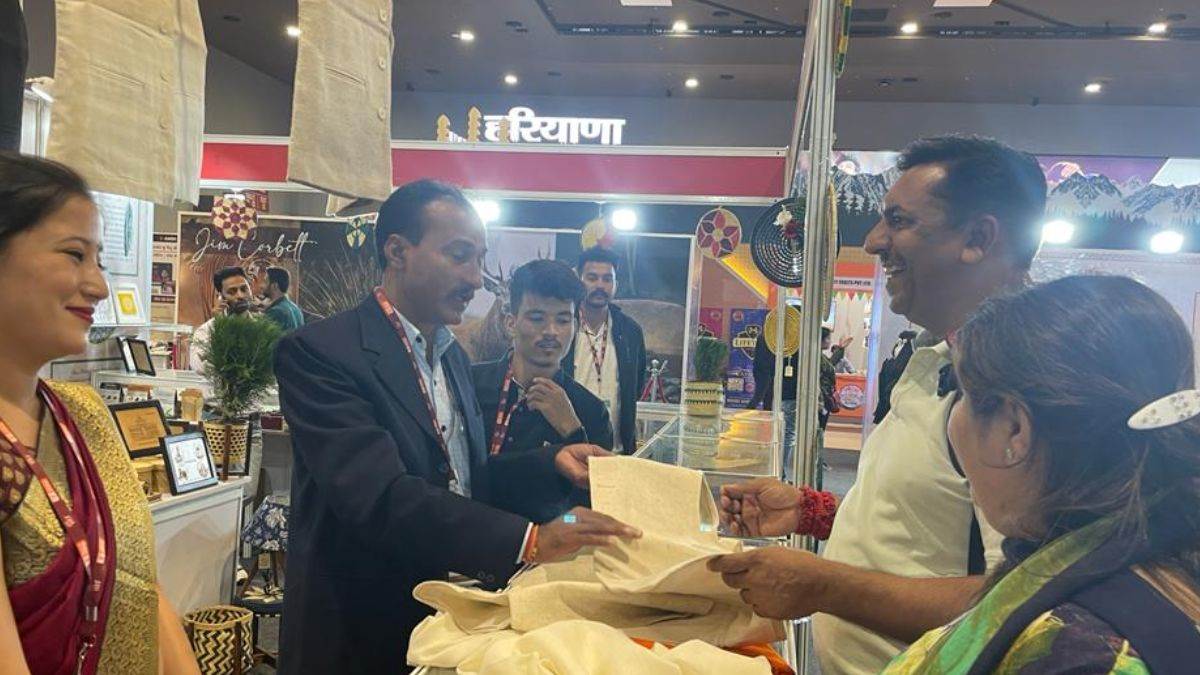 Delhi Trade Fair 2022: 7 डिग्री सेल्सियस तापमान में भी गर्मी का एहसास ...
