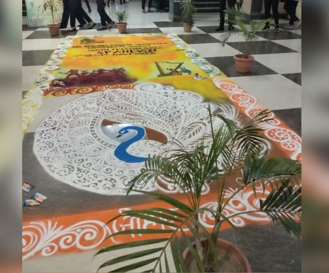 DSPMU के यूथ फेस्ट स्पंदन 2022 में झूमे युवा, कुलपति ने कहा- युवाओं को ...