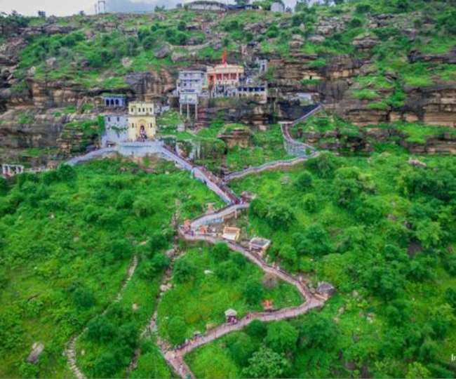 पर्यटन के लिहाज से बहुत ही खास है 'चित्रकूट', जहां घूमने के लिए मार्च ...