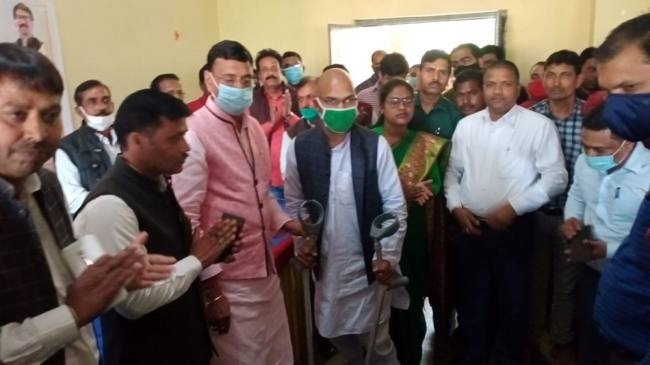 सासद ने खलारी में 95 दिव्यागों में बाटा उपकरण - MP distributes ...