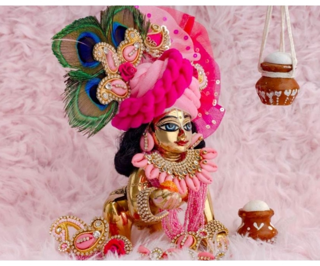 Laddu Gopal and Radha Rani: क्या लड्डू गोपाल के साथ रख सकते हैं राधा ...