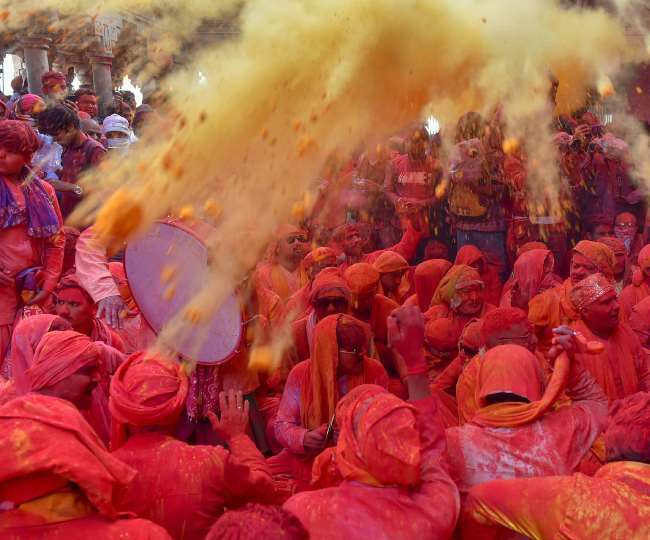 Braj Ki holi 2021: आज नंदगांव में होगी लट्ठमार होली, पूरे 50 दिन चलती ...