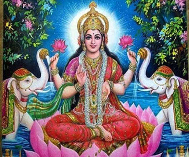 Friday Laxmi Puja: शुक्रवार को ये 3 वस्तुएं माता लक्ष्मी को करें अर्पित ...