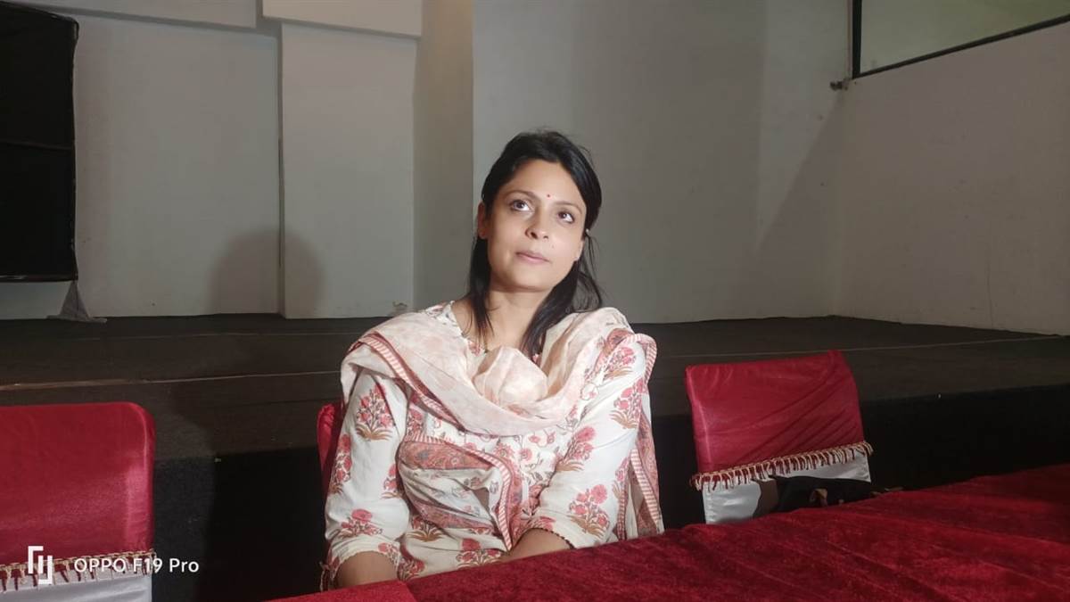 Dehradun: पूर्व पीएम की पोती ने पुलिस पर लगाया कार्रवाई न करने का आरोप ...