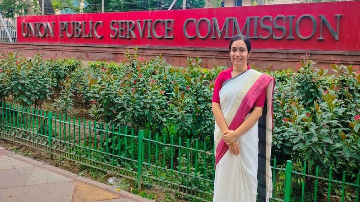 UPSC Toppers Success Story: एक साल पहले प्री में हुई फेल, अब IAS बनीं प्रयागराज की श्रेया - UPSC ...
