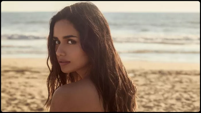 'बड़े मियां छोटे मियां' की Manushi Chhillar पर चढ़ा बोल्डनेस का खुमार, बिकिनी में फ्लॉन्ट किया ...