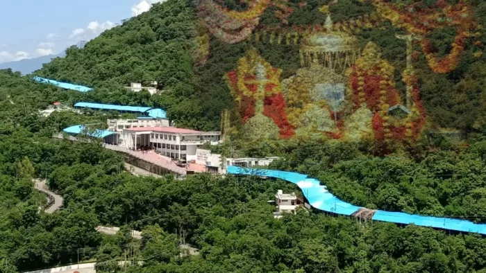 Maa Vaishno Devi: सीधे चरण पादुका से जुड़ेगा भवन पर बना नया ताराकोट ...