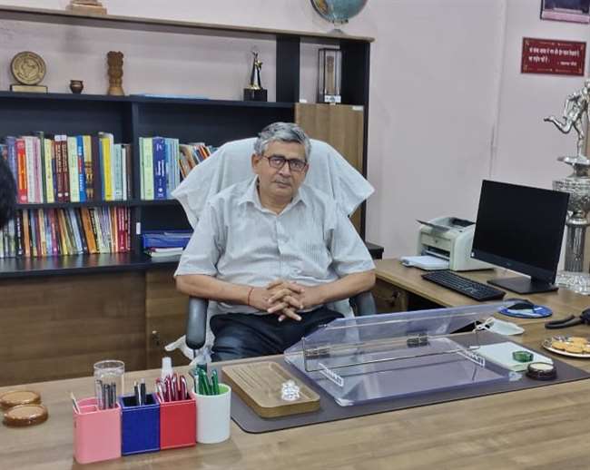 प्रो. आनंद त्यागी ने संभाली महात्मा गांधी काशी विद्यापीठ के 35वें ...