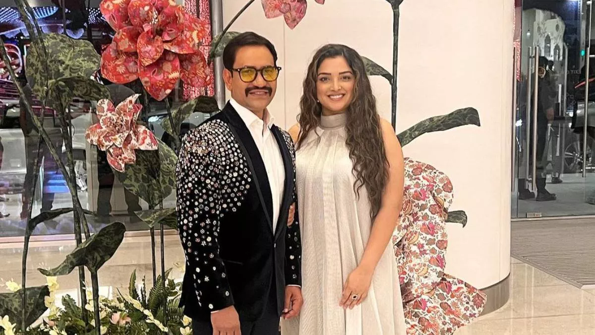 एयरपोर्ट पर एक साथ स्पॉट हुए निरहुआ-आम्रपाली दुबे तो फैंस के मन में उठे ...