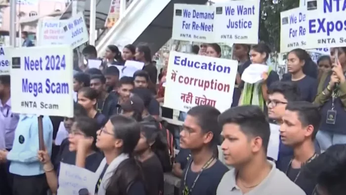 NEET-UG Controversy: सीबीआई करेगी पेपर लीक की जांच, NTA महानिदेशक हटाए ...