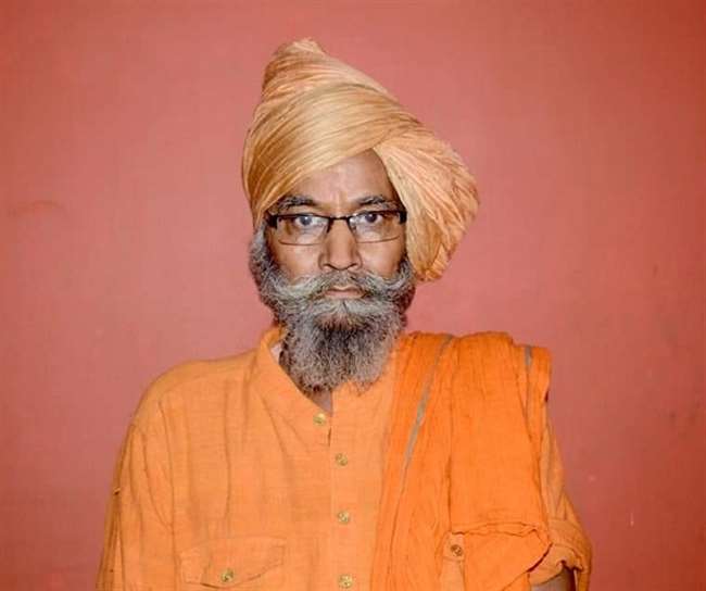 परमट आनंदेश्वर मंदिर के महंत स्वामी रमेश पुरी ब्रह्मलीन, बाबा घाट पर दी ...