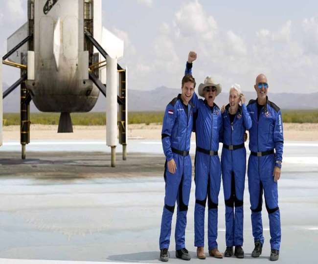 Jeff Bezos Space Trip: जेफ बेजोस का महंगा अंतरिक्ष सफर, 60 सेकंड में ...