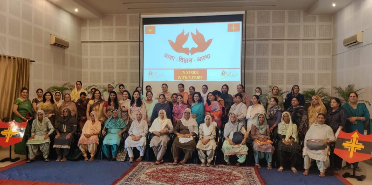 Jammu : वीर नारियों, वीर माताओं की सुध ले मनाया आवा दिवस, कमान मुख्यालय ...