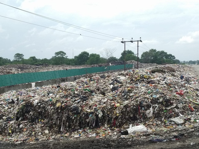 Haldwani News : हर माह 600 टन हानिकारक प्लास्टिक उगल रहा हल्द्वानी ...