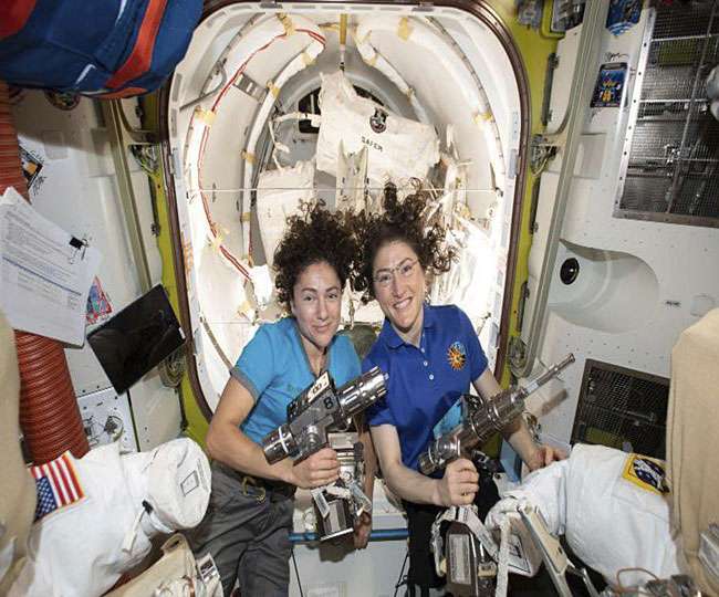 All Female Space Walk: जानिए क्यों मील के पत्थर की तरह है सिर्फ महिलाओं ...