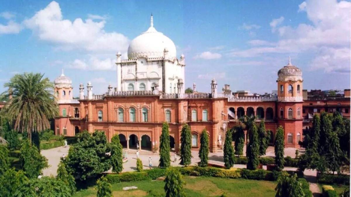 UP News: उत्तर प्रदेश मदरसा शिक्षा परिषद ने कहा- दारुल उलूम देवबंद को ...