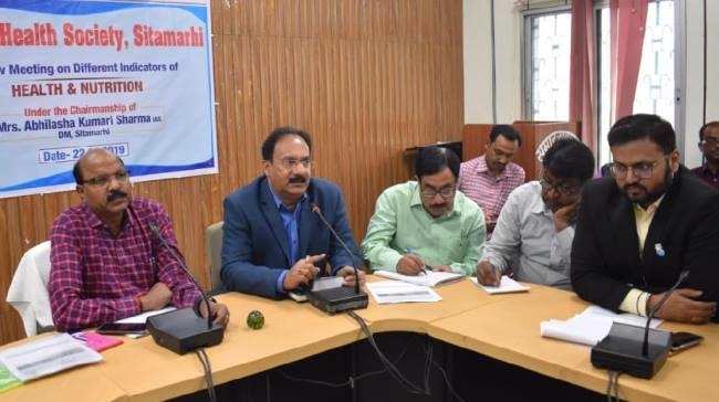 पीएचसी प्रभारी व स्वास्थ्य प्रबंधक समेत तीन दर्जन अधिकारी-कर्मी तलब ...