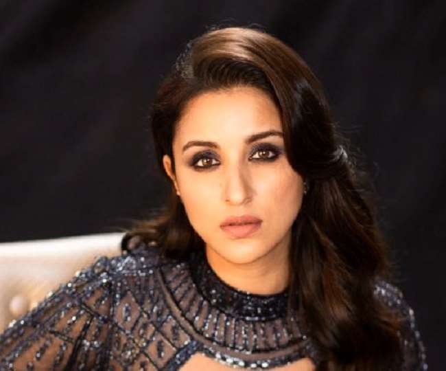 परिणीति चोपड़ा के बोल्‍ड लुक के दीवाने हुए फैंस फैशन सेंस पर कमेंट्स की ...