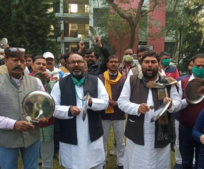 यूपी कांग्रेस के अध्यक्ष अजय कुमार लल्लू हाउस अरेस्ट, ताली-थाली बजाकर ...