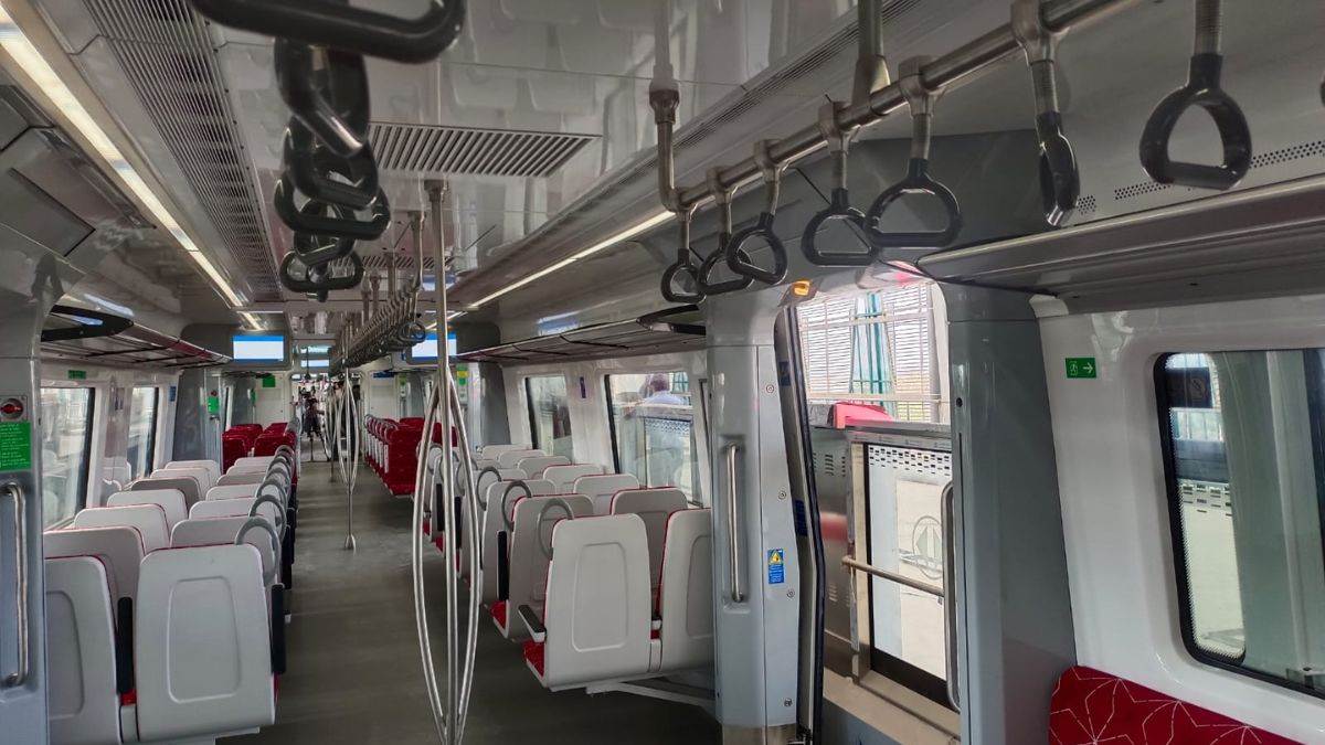 अत्याधुनिक सुविधाओं से लैस है Rapid Train, वाई-फाई के साथ सभी सीट के ...