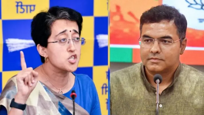 क्या दिल्ली सीएम कार्यालय से हटाई गईं अंबेडकर और भगत सिंह की तस्वीरें ...