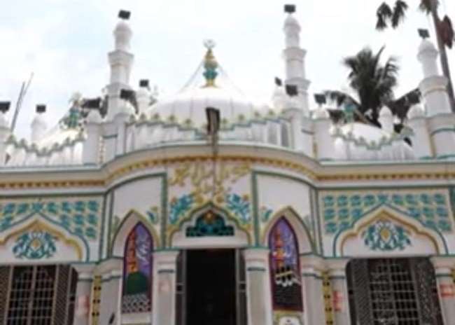 यहां भूजा चढ़ाने से पूरी होती है मुराद हर समुदाय के लोग टेकते हैं माथा ...