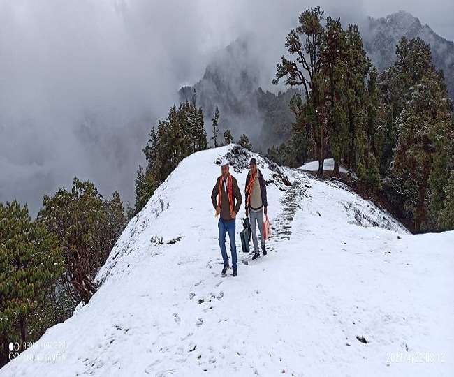 पिंडर घाटी में जमकर हुआ हिमपात, चोटियां लकदक, पुनर्जीवित हो उठे पेयजल ...
