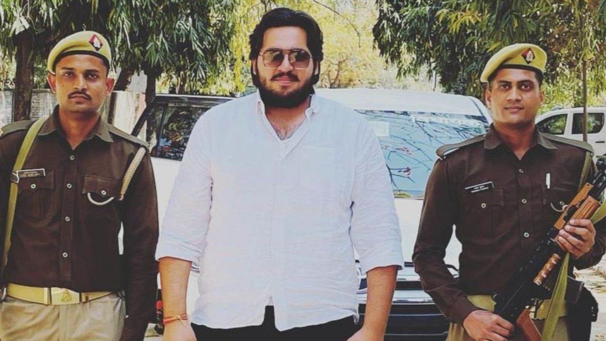 पुलिस कमिश्नर साहब, एक बेटी का दर्द सुनिए...'बुलडोजर बाबा नारी के साथ ...