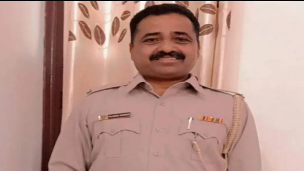 हिमाचल: जंगल की आग बुझाते झुलसे वनरक्षक राजेश हार गए जिंदगी की जंग, बच् ...