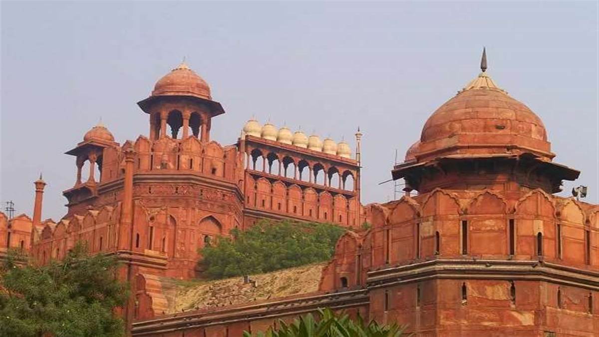 Red Fort In Delhi: दिल्ली में लाल किला बनाने के पीछे क्या थी मुगल ...