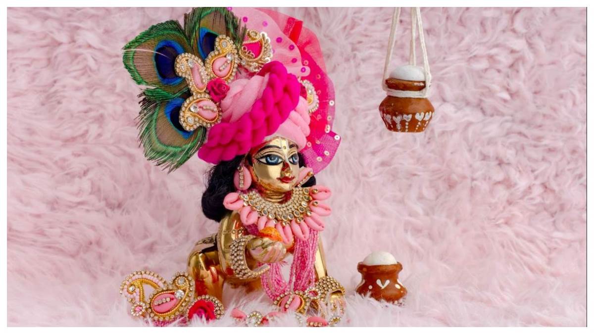 Laddu Gopal Puja vidhi: अगर आपके घर में भी हैं लड्डू गोपाल, तो इन ... Laddu Gopal Puja vidhi: अगर आपके घर में भी हैं लड्डू गोपाल, तो इन ...