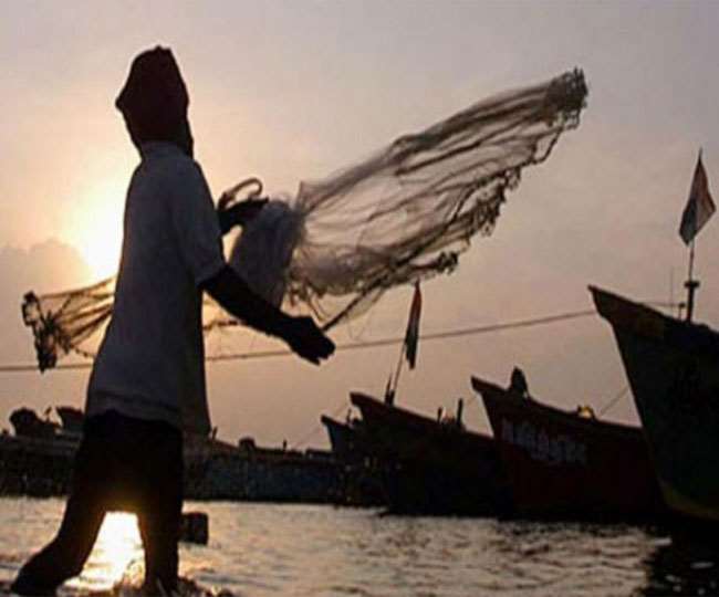 मछली पालन को मिले बढ़ावा ताकि गांवों में रहने वाले लोगों को कम लागत में ...