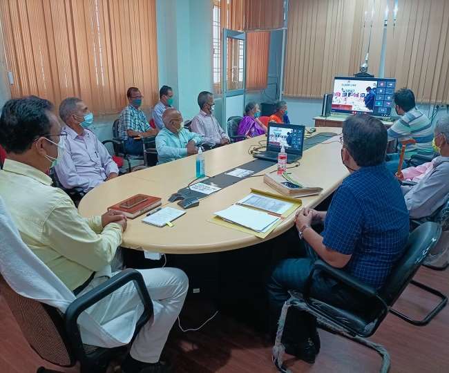 उत्तराखंड सरकार ने वरिष्ठ नागरिकों के लिए 14567 हेल्पलाइन नंबर जारी ...