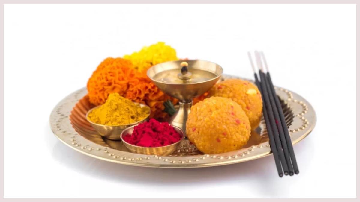 Aarti Ke Niyam: आरती में कितनी बाती का प्रयोग करने से मिलता है फायदा ...