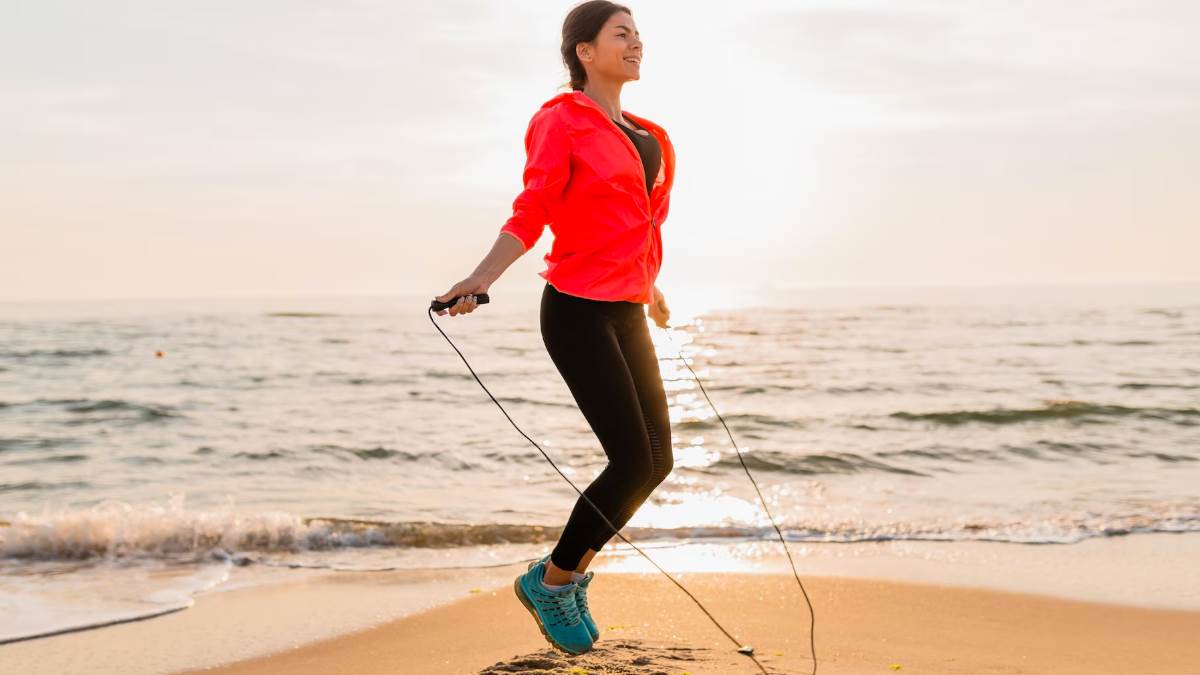 How to Avoid Jump Rope Injuries: रस्सी कूदते वक्त न हो कोई इंजुरी, इसके ...