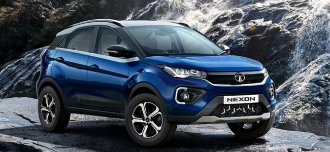 जबरदस्त केबिन स्पेस और एडवांस फीचर्स के साथ आती हैं ये SUV, बजट में भी ...