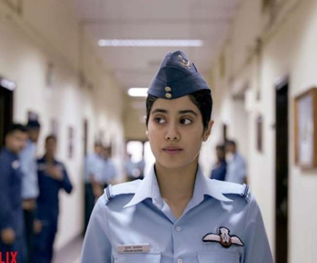 Gunjan Saxena Film: रिटायर्ड विंग कमांडर ने कहा- 'किसी को भी चेंज करने ...