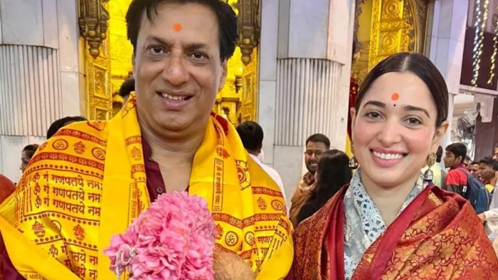 Tamannaah Bhatia: डायरेक्टर मधुर भंडारकर संग बप्पा का आशीर्वाद लेने ...
