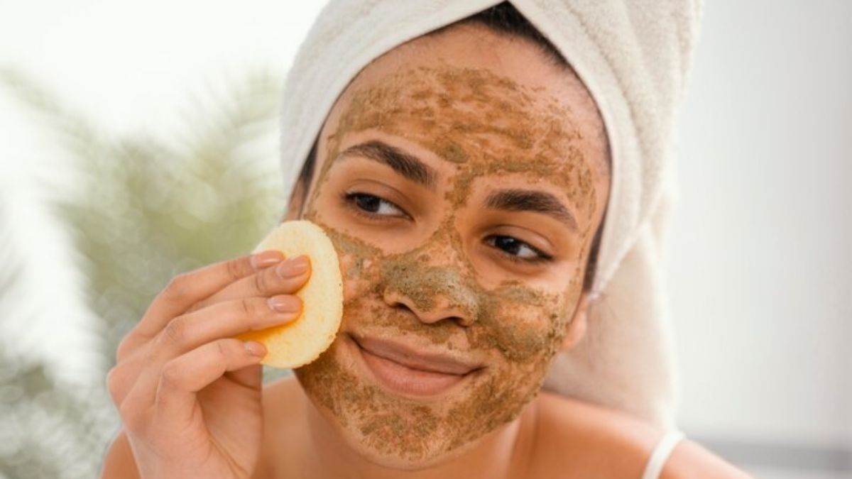 Potato Face Pack: ग्लोइंग स्किन के लिए इन तरीकों से करें आलू का इस्तेमाल - beauty tips potato ...