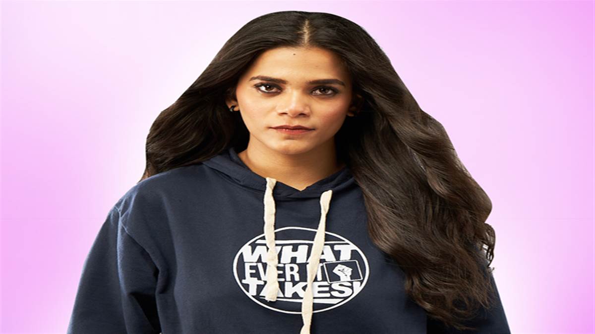 अपने दिमाग से किसी को खेलने नहीं देती - Srishti Srivastav on web show ...