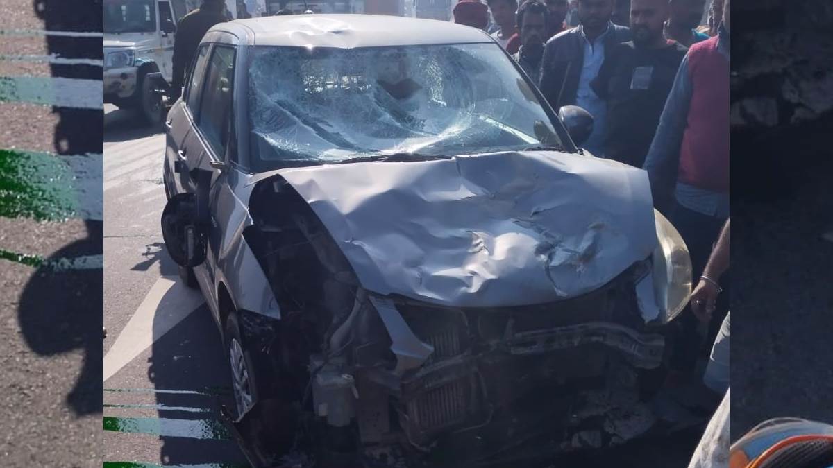 East Champaran: चकिया में अनियंत्रित कार ने बाइक में मारी टक्कर, मां की ...