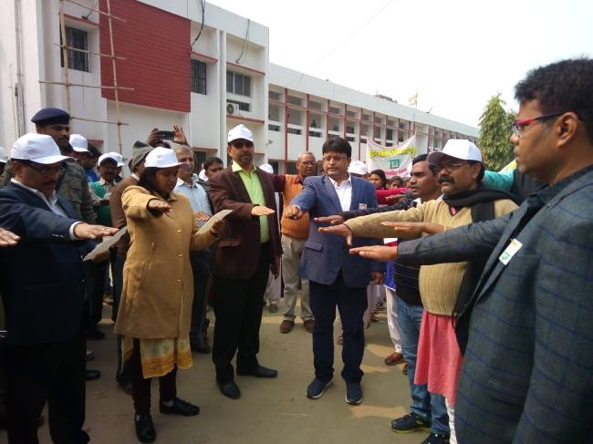 सोच-समझ कर करें मताधिकार का प्रयोग उपायुक्त