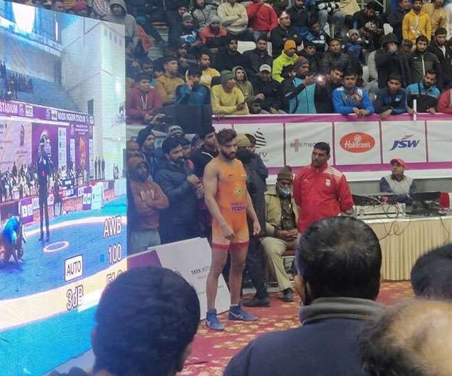 पहलवान रोहित बने नए राष्ट्रीय चैंपियन, कभी 50 रुपये के लिए लड़ी थी ...