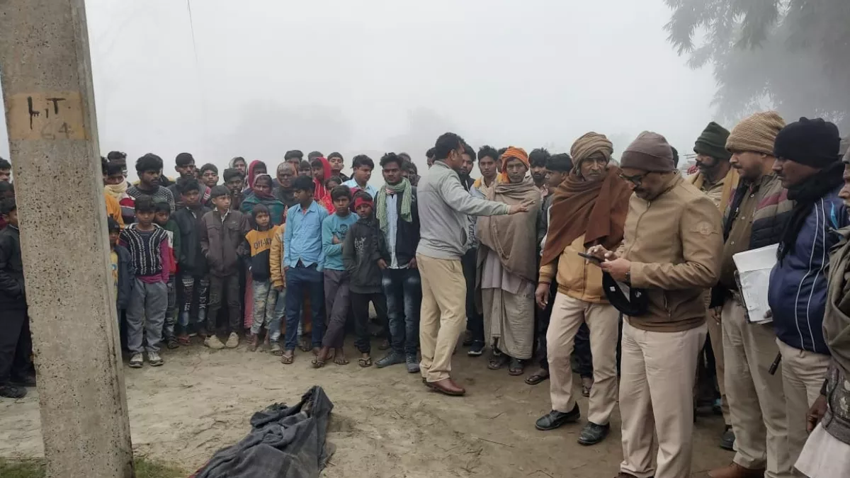 Bihar Crime: बगहा में धारदार हथियार से युवक की हत्या, चेहरा बुरी तरह ...