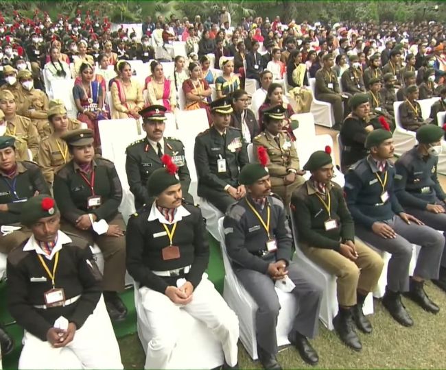 PM Modi-NCC Cadets: पीएम मोदी ने NCC कैडेटों को किया संबोधित, बोले- देश ...