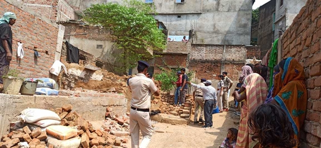 देवघर में अवैध निर्माण को रेलवे ने किया ध्वस्त - Railways demolished ...