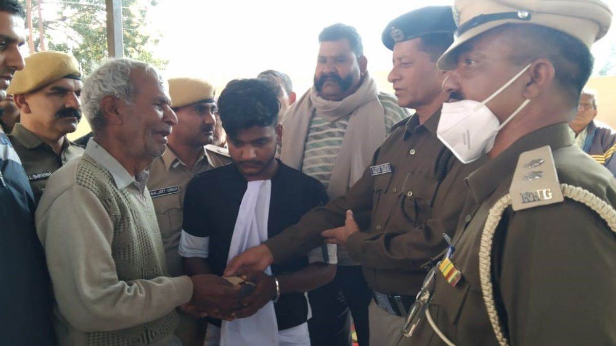 Himachal News: होमगार्ड राज कुमार का दिल का दौरा पड़ने से निधन, नम आंखो से दी गई अंतिम विदाई ...